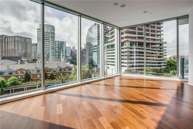 Azure Condos For Sale in Uptown Dallas, TX | 2900 McKinnon St.