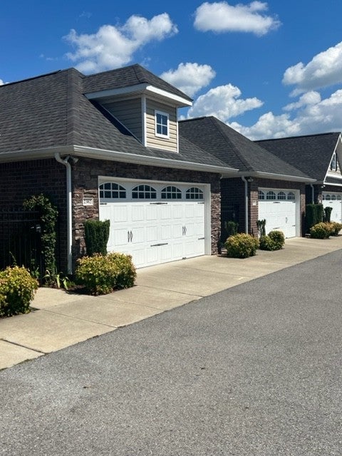 Lenox Place 55+ Retirement Community - Gallatin TN