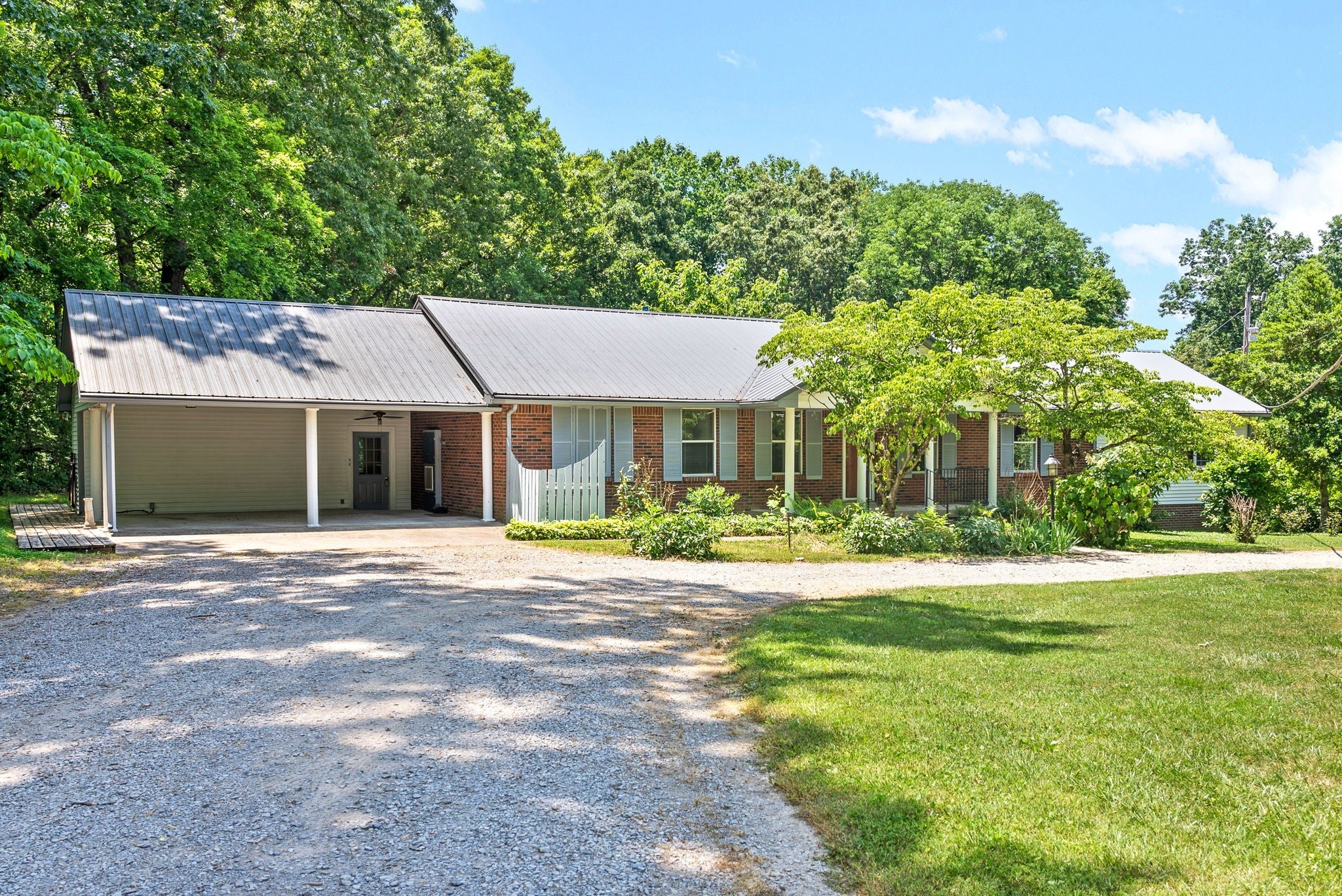 Clarksville Homes With Acreage For Sale - Clarksville Acreage Properties