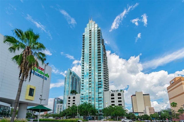 Skypoint Condos | Luxury Condos For Sale